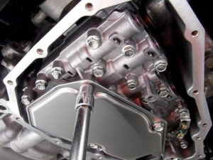 アルト（HA36S）オイルパンを外してのCVTフルード交換をやってみた | 車な週末Life