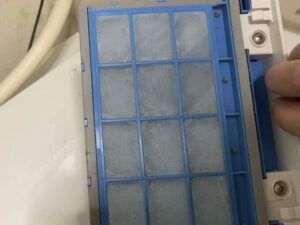 ドラム式洗濯乾燥機（SHARP ES-G112）でU04エラーが出るので埃を取ってみた | 車な週末Life