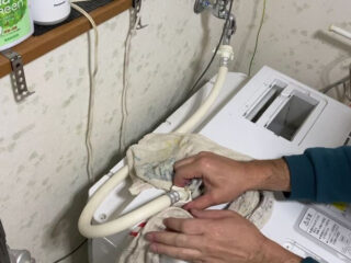 ドラム式洗濯乾燥機（SHARP ES-G112）でU04エラーが出るので埃を取ってみた | 車な週末Life